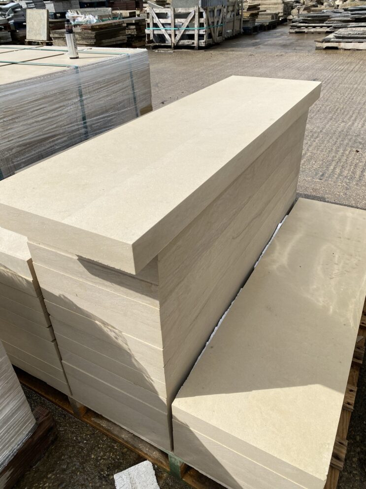 Round Top Coping - Aztec Stone